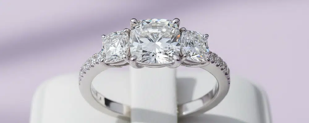 Three Stone Engagement Ring Buying Guide - La Joya